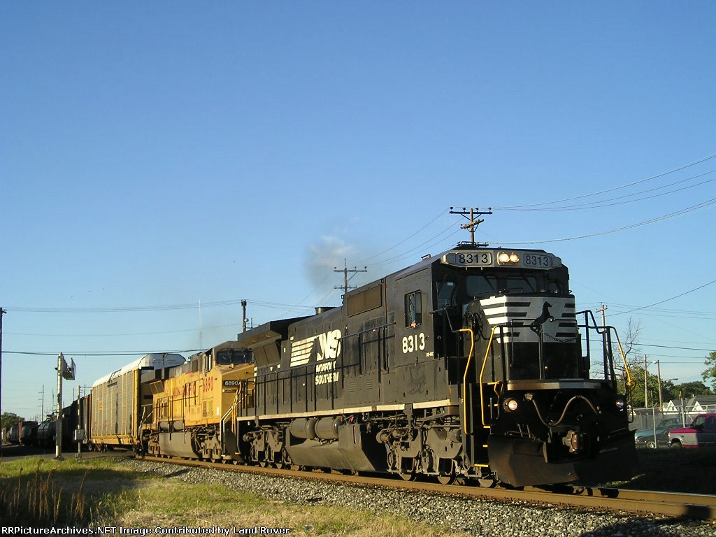NS 8313 On NS 197 Eastbound